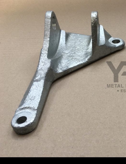 575616 A Arm Bracket - Top Link LHS – Defenders Northwest
