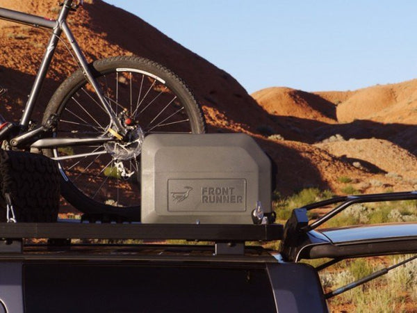 WATER TANK WITH MOUNTING SYSTEM / 45L NLA – Defenders Northwest